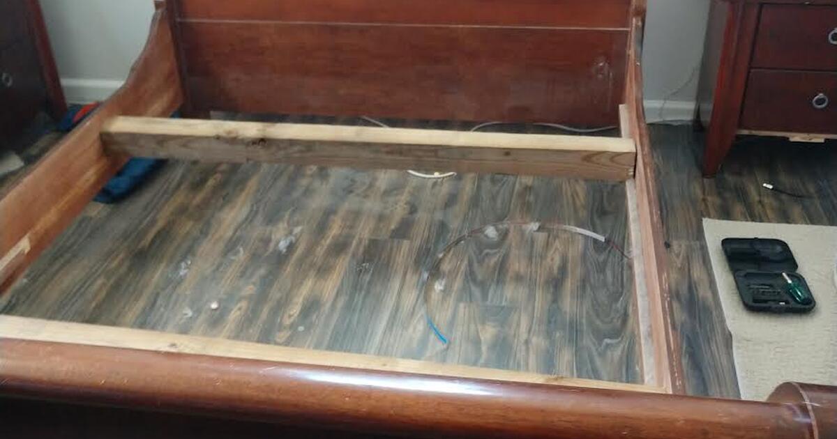 Sleight bed frame for Free in Springfield, VA | Finds — Nextdoor