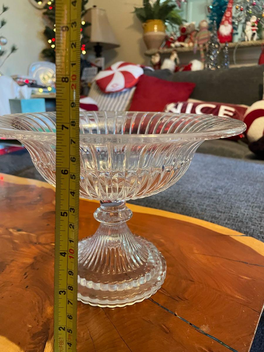 Glass display bowl for $15 in Houston, TX | For Sale & Free — Nextdoor
