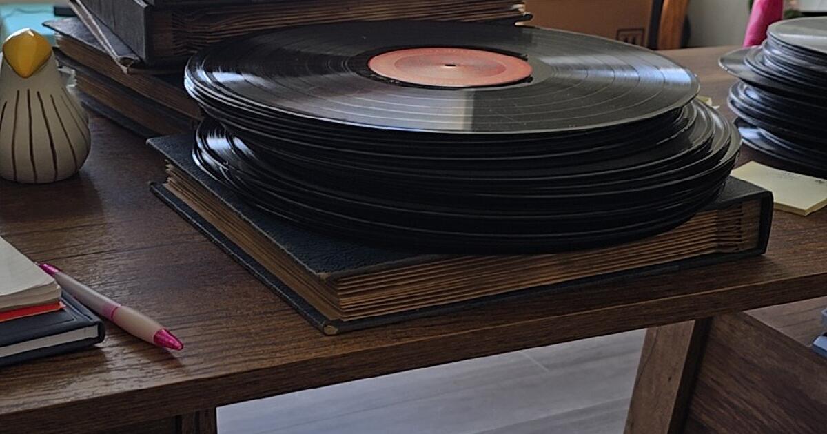 Vintage Vinyl Record Collection for Free in Aurora, IL | For Sale ...