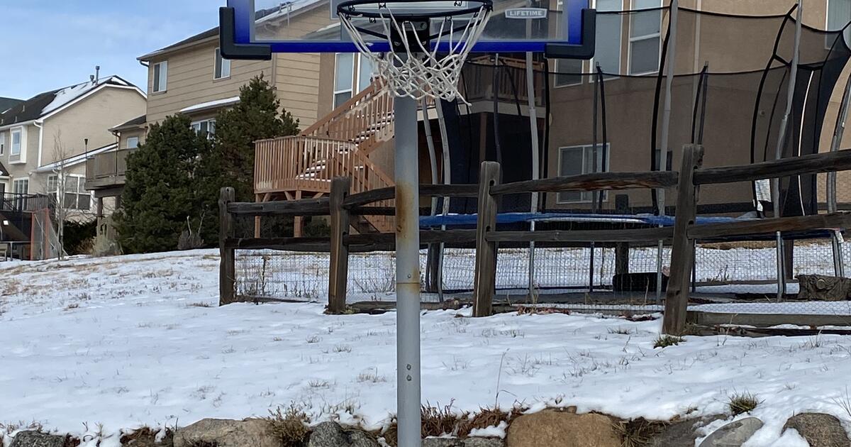Outdoor Basketball Hoop for Free in Colorado Springs, CO | For Sale ...