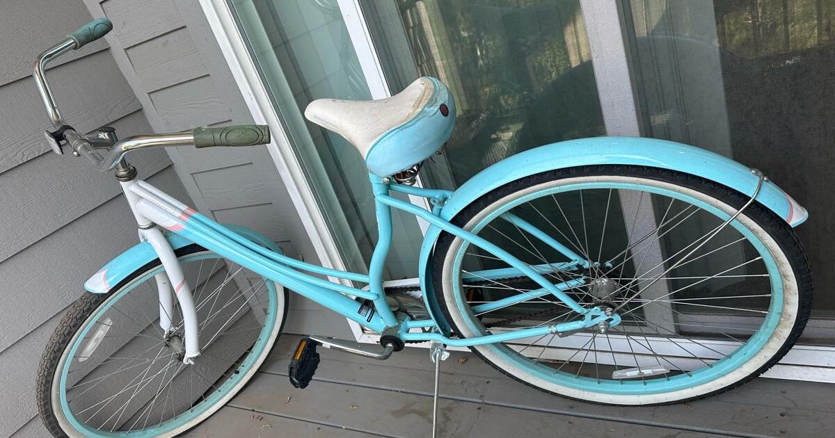 Girls Light Blue Cruiser Bicycle for Free in Denver, CO | For Sale ...