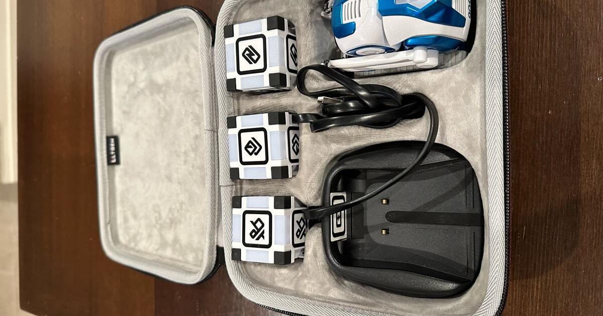 Cozmo Robot for $100 in Napa, CA | For Sale & Free — Nextdoor