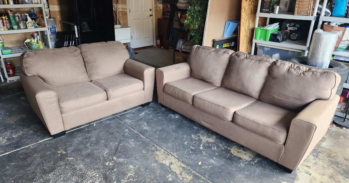 Free Couches for Free in Antelope, CA | For Sale & Free — Nextdoor