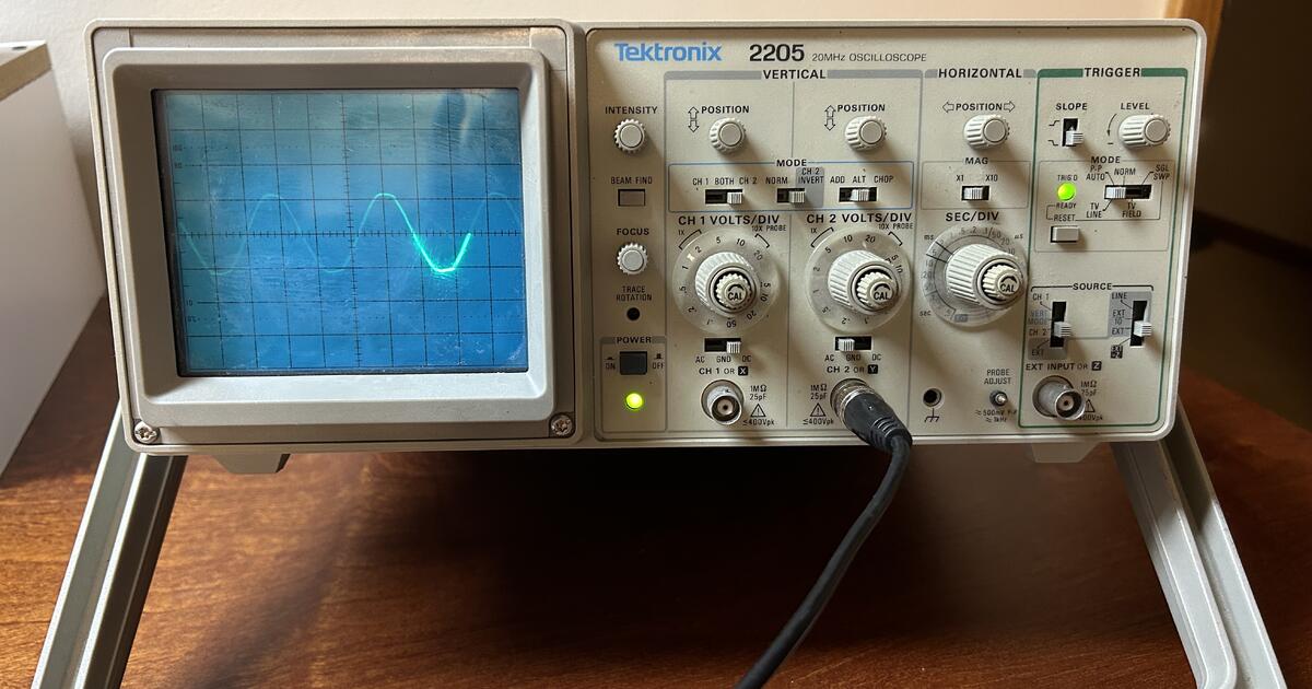 Tektronix 2205 Oscilloscope for Free in Ann Arbor, MI | For Sale & Free ...