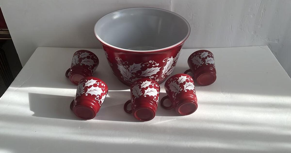 Vintage Hazel Atlas Milk Glass Holiday Christmas Egg Nog Serving Punch ...