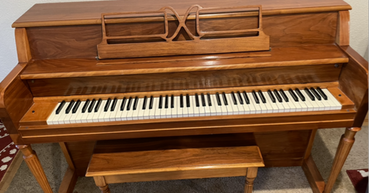 Hobart M Cable Console Piano for Free in Windsor, CO | For Sale & Free ...
