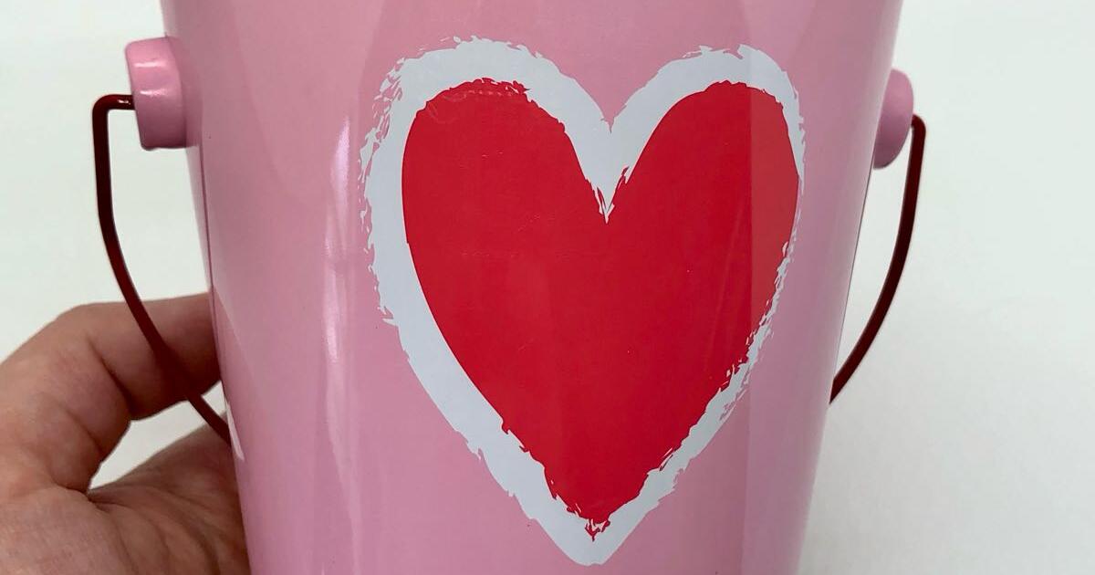 Pink Heart Bucket for $1 in Baton Rouge, LA | For Sale & Free — Nextdoor