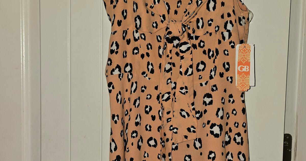 Leopard Print Womens Dress Size Large for $10 in Elizabeth City, NC ...