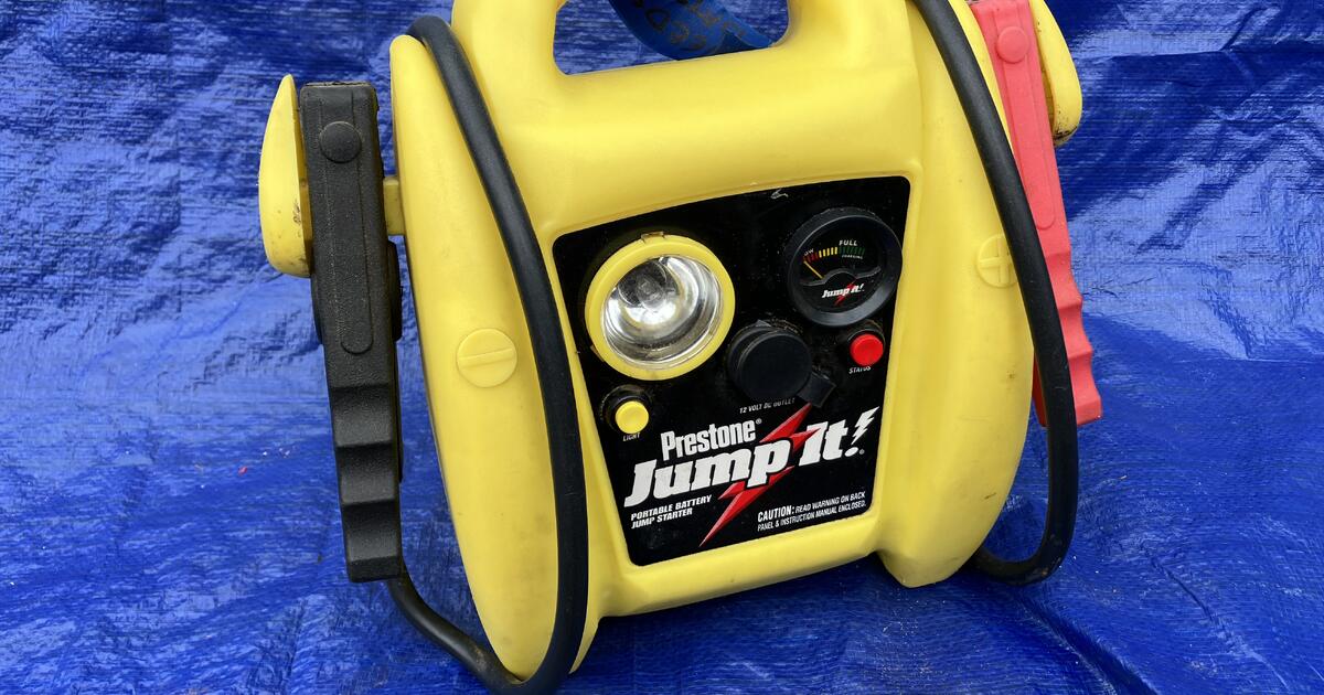 Prestone Jump It Portable Battery Jump Starter (Needs Battery) for Free ...