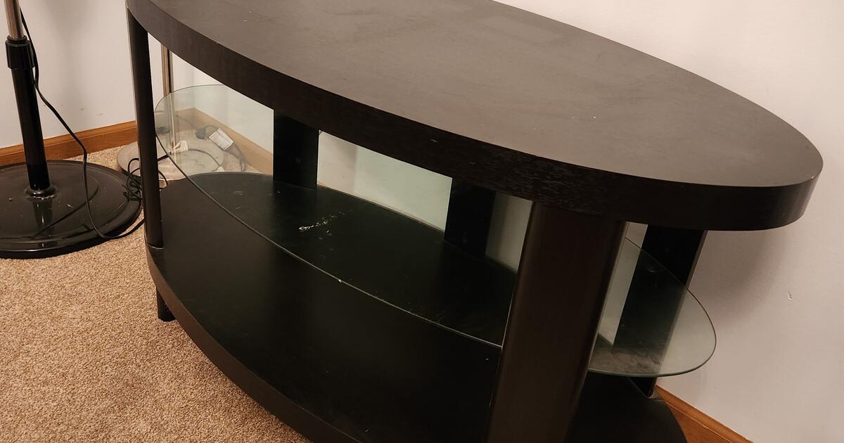 Oval Tv Stand for $40 in Naperville, IL | For Sale & Free — Nextdoor