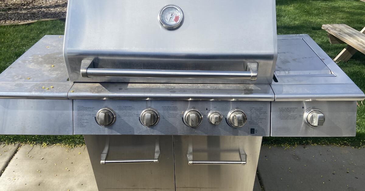Free gas grill for Free in Oconomowoc, WI | For Sale & Free — Nextdoor