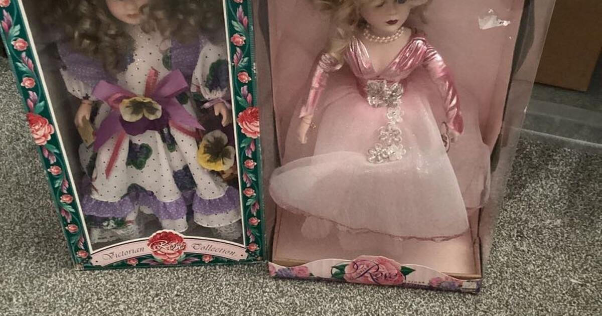 Victorian Rose Collection for $50 in Council Bluffs, IA | For Sale ...