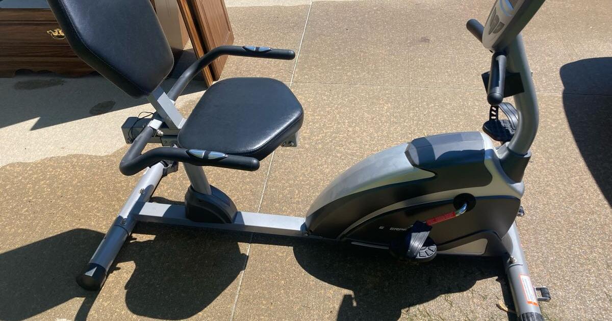 Wardrobe. Elec heater w remote. for Free in Sterling Heights, MI | For ...