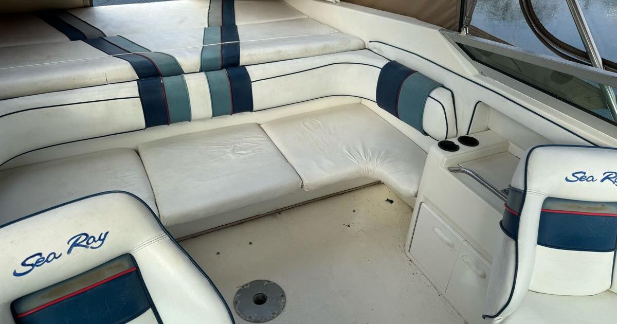 28 Sea Ray sunrunner for $8900 in Punta Gorda, FL | For Sale & Free ...