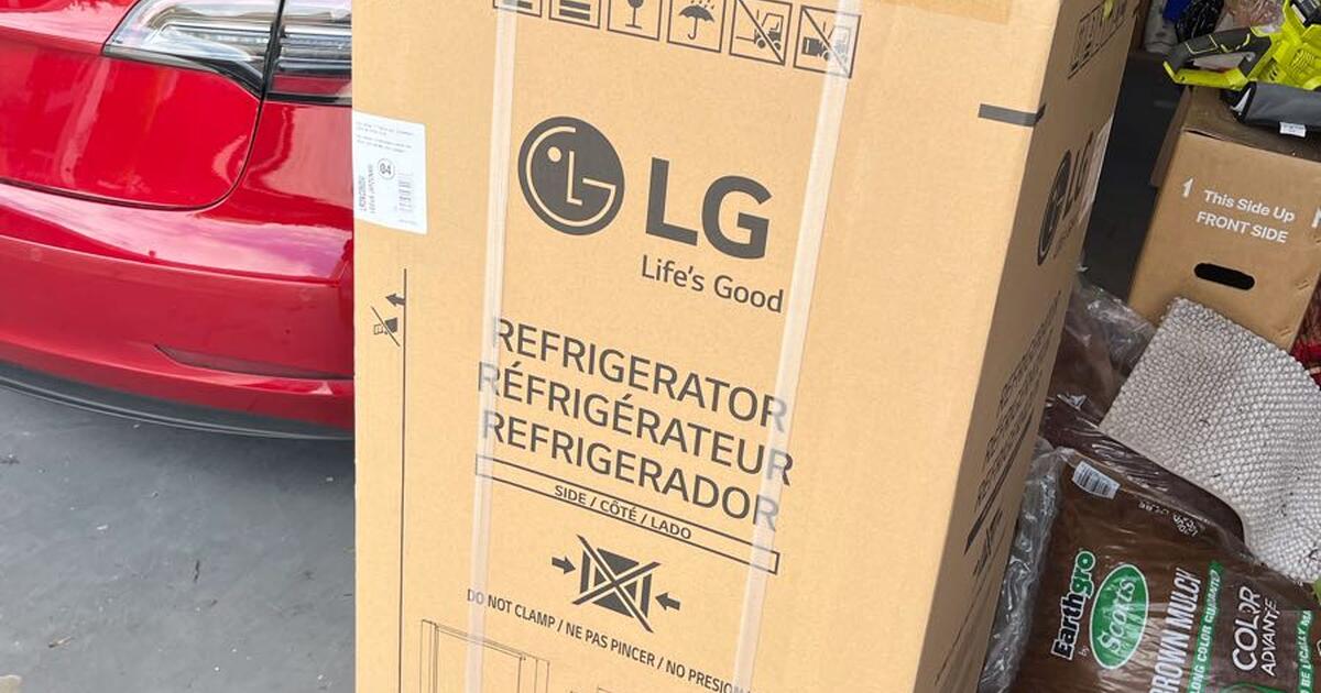 Brand New LG 6.0 cu ft refrigerator Model LRONC0605V for $210 in ...