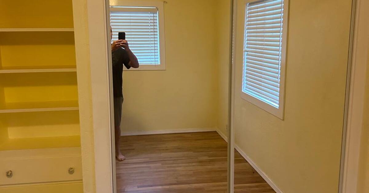 2rooms in a 3 bedroom house with a huge fenced in back yard and a big ...