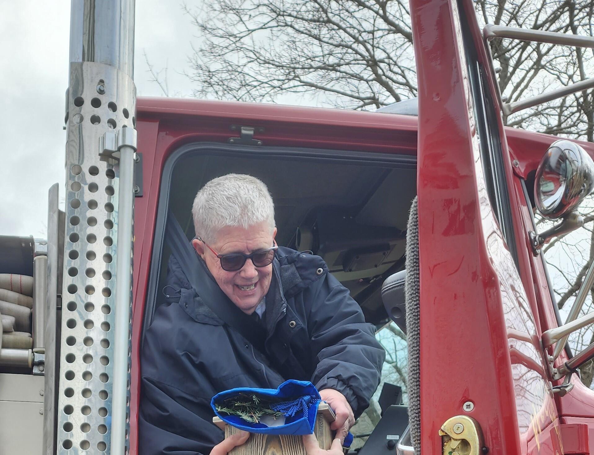 Daughter Takes Former Fire Chief Quint on Final Call-Out in Funeral ...