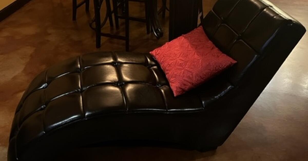 lounge chair for $70 in State College, PA | For Sale & Free — Nextdoor