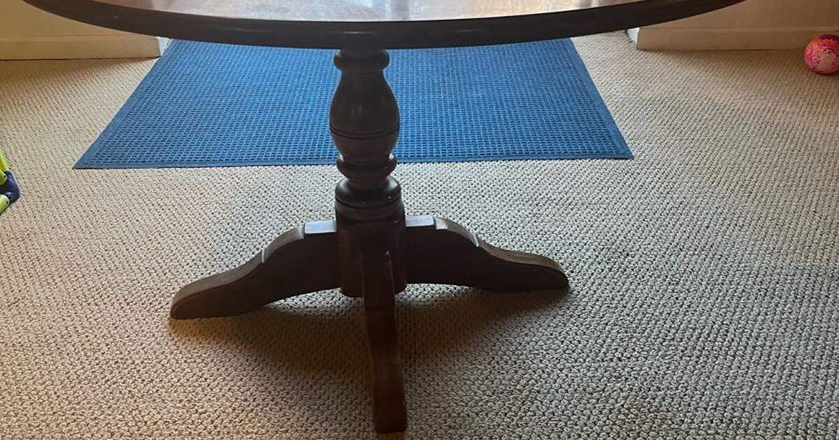 Single pedestal round solid maple table for $50 in Bloomington, IL ...