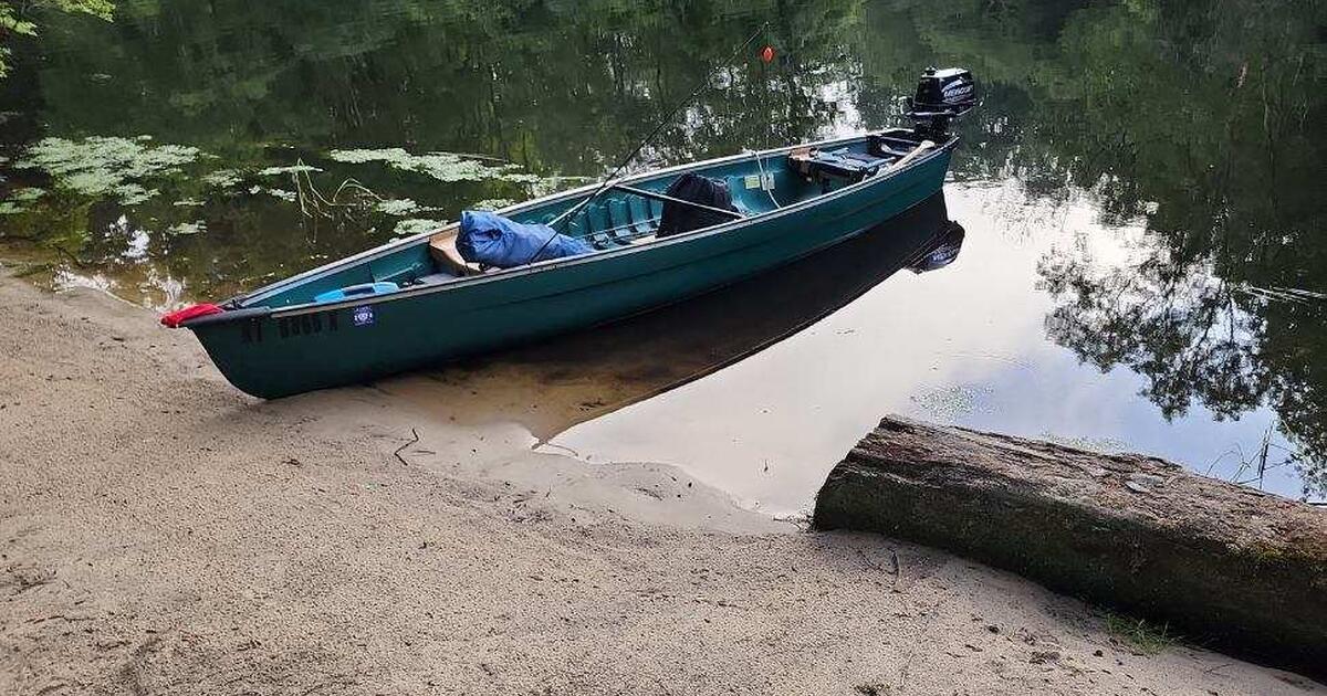 2002 Pelican Green Flatback Canoe 16 Feet Long with a 2016 Mercury 5HP ...