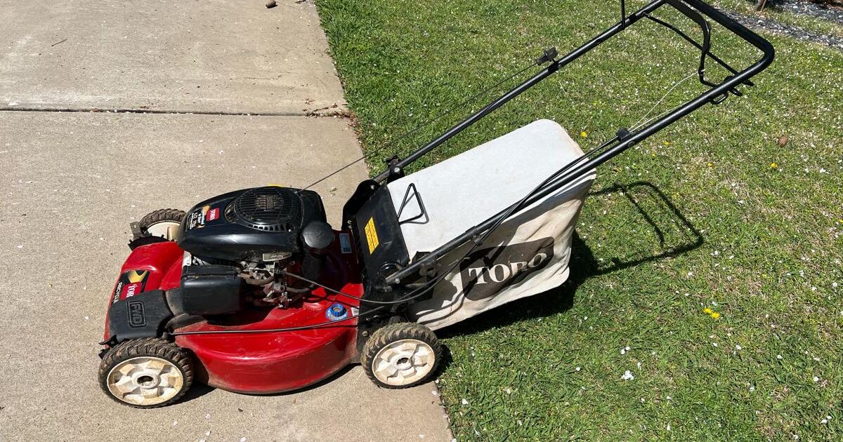 22” Toro Self Propelled WORKS GREAT $199 CAN DELIVER for a fee! for ...