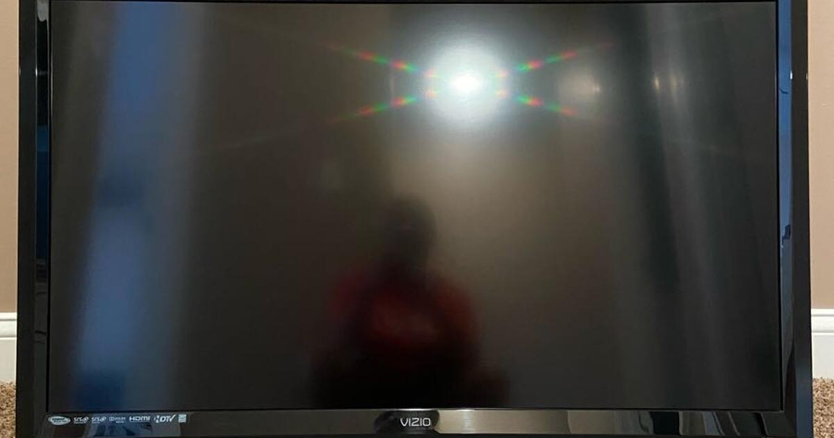 52 inch Vizio Smart TV for $75 in Plainfield, IL | Finds — Nextdoor
