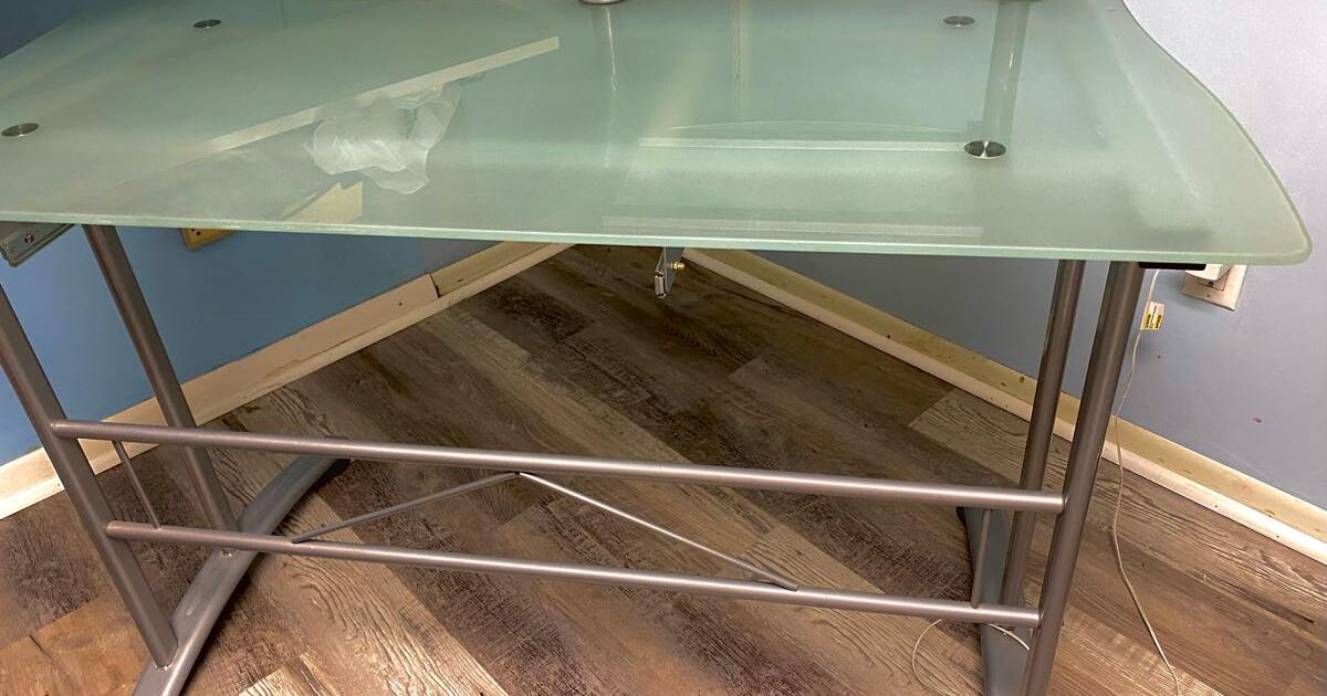 1990’s cool glass & metal un obtrusive computer desk for $68 in Floral ...