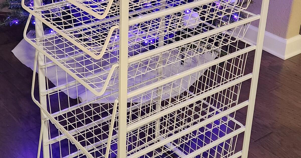 White Wire Storage Rack for $60 in Hot Springs Village, AR | For Sale ...