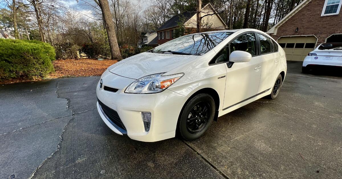 2012 Toyota prius Three Hatchback 4D for $11900 in Stone Mountain, GA ...