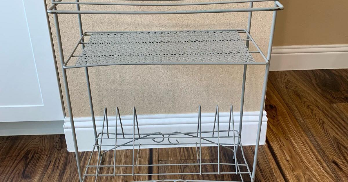 Vintage wire rack for $15 in Mesquite, TX | For Sale & Free — Nextdoor