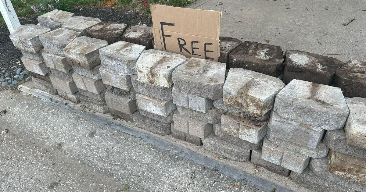 Free Landscape blocks for Free in O Fallon, MO | For Sale & Free — Nextdoor