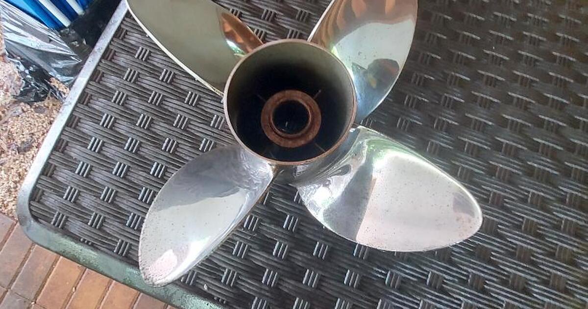 Bravo 1 Mercury Racing propeller 4 blade 24P for $250 in Little Torch ...