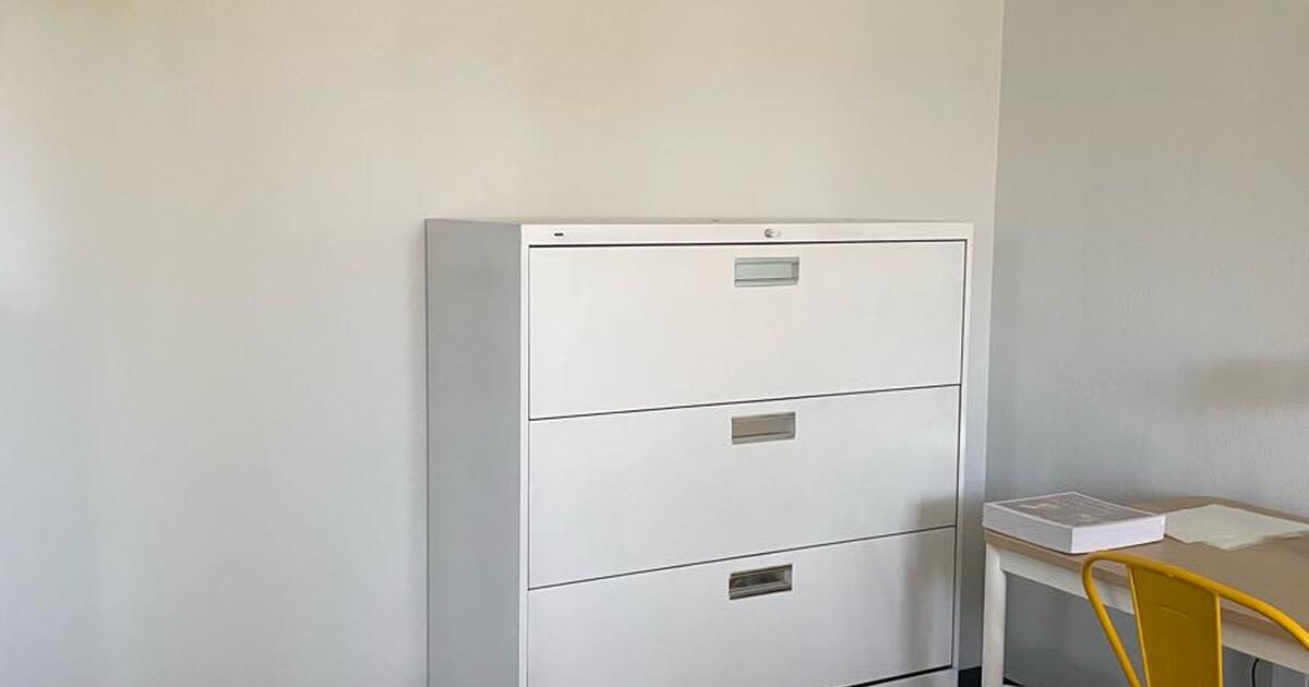 Free filing cabinet for Free in Long Beach, CA | For Sale & Free — Nextdoor