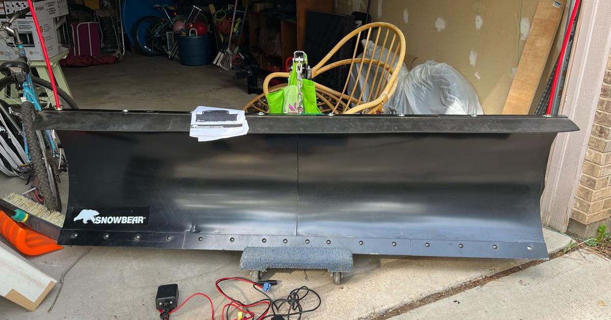Winter is in full swing! Snow plow for your own property or great for a ...