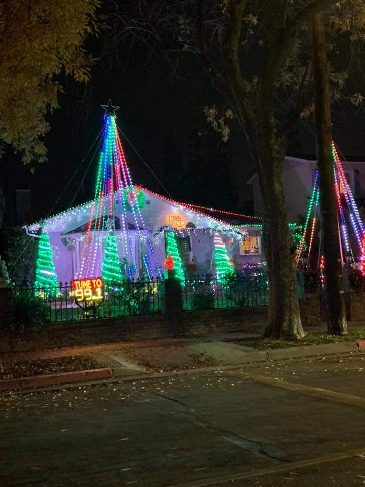Winner of the 2018 Holiday Outdoor Decorating Contest (City of Burbank ...
