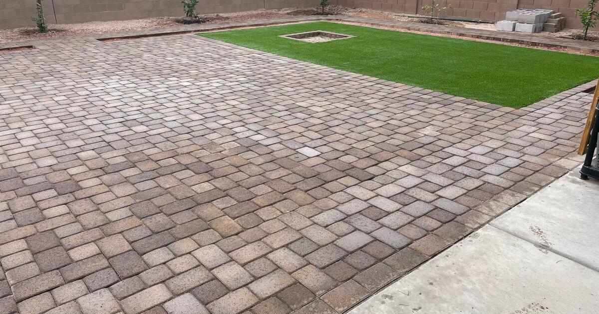 We offer you our services 🔨👷🏼‍♂️ - Pavers - Turf - Custon gates - Block ...