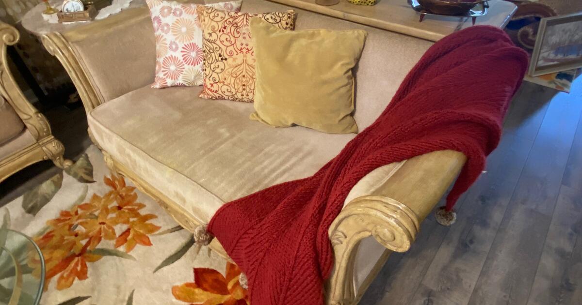 VERY RICH HIGH END... FRENCH COUNTRY LuV Seat! Gorgeous Distressed Wood ...