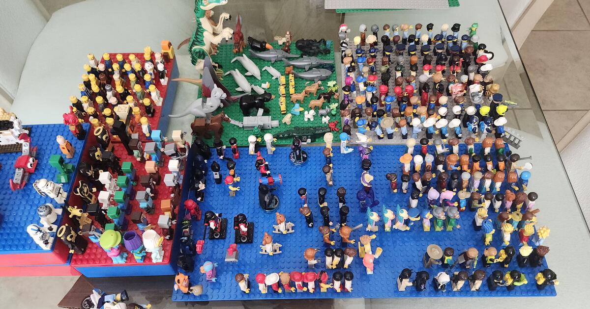 Large LEGO Minifigure and Animal Collection for $650 in Surprise, AZ ...