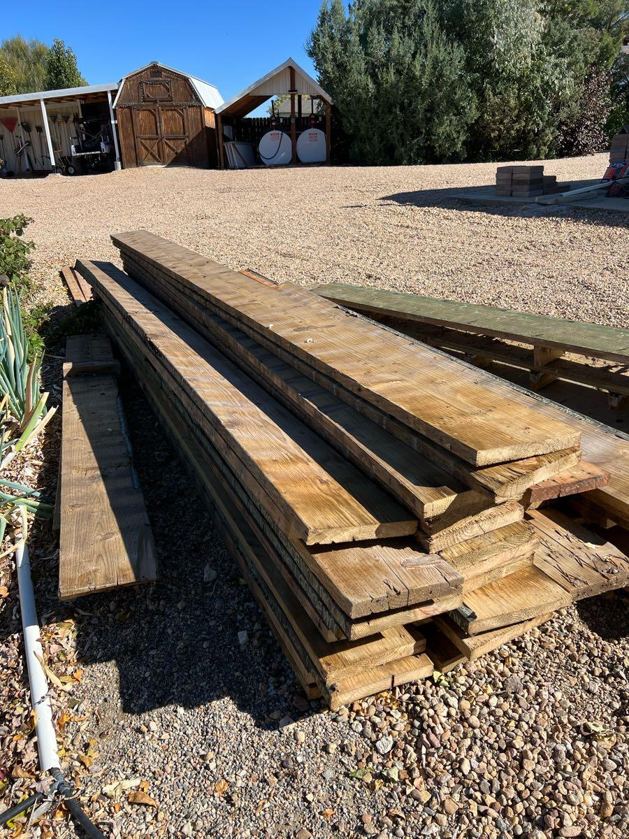 Trex decking and 2x12’s and 56’ of vinyl railing for $5 in Longmont, CO ...