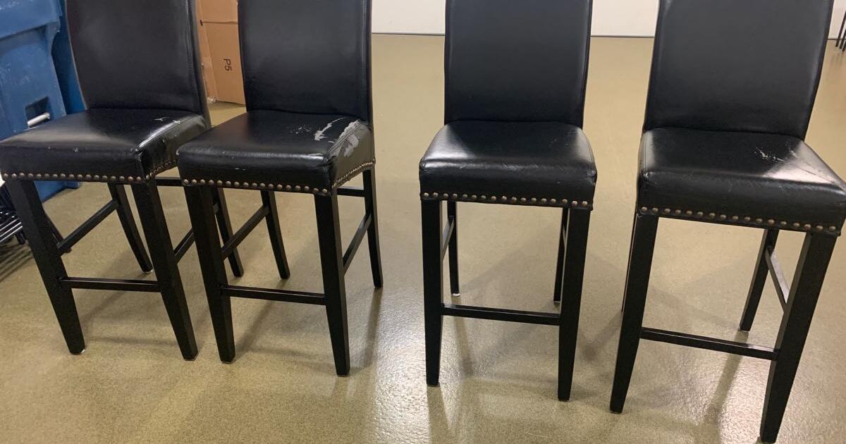 Free bar stools for Free in Carmel, IN | For Sale & Free — Nextdoor