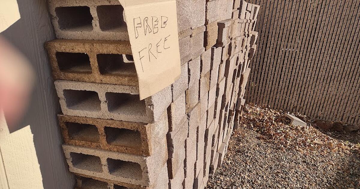 100+cinder blocks for Free in Prescott, AZ | For Sale & Free — Nextdoor