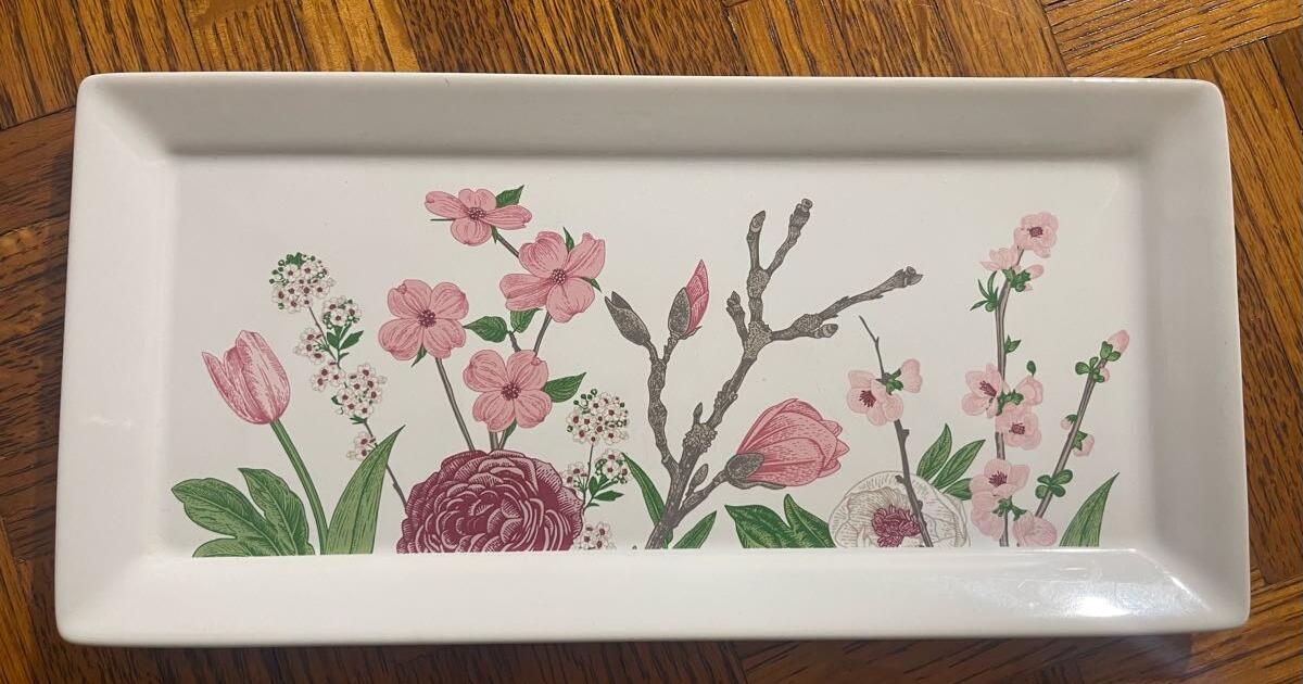 Floral Rectangular Ceramic Tray - pending for Free in Arlington, VA ...