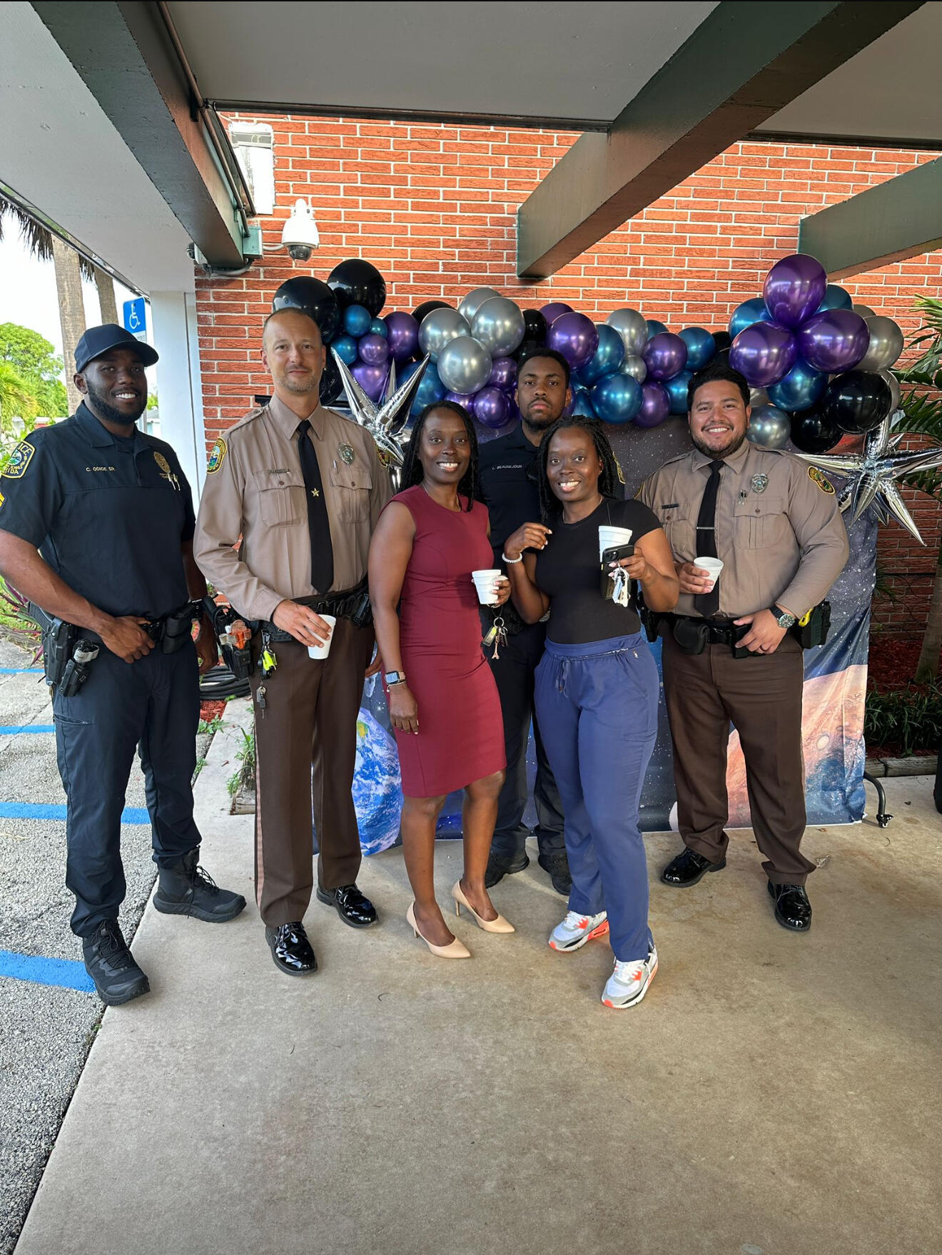 Deputies from the Miami Dade Sheriff’s Office, Intracoastal District ...