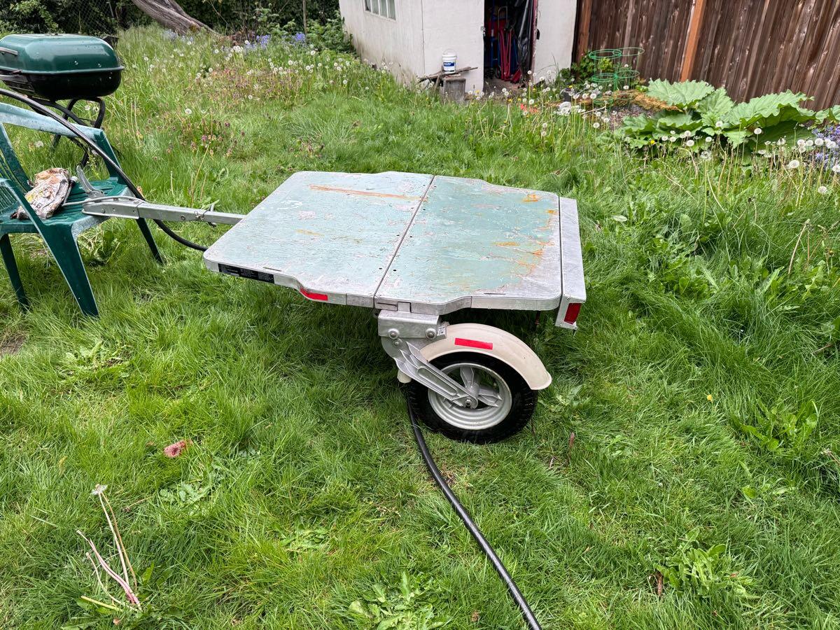 Besco folding trailer for $200 in Seattle, WA | For Sale & Free — Nextdoor