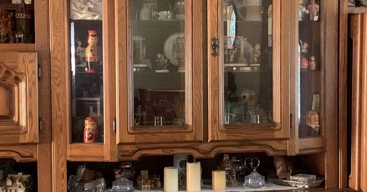 German Wall Unit (Shrank) - Oak for $550 in Goshen, OH | For Sale ...