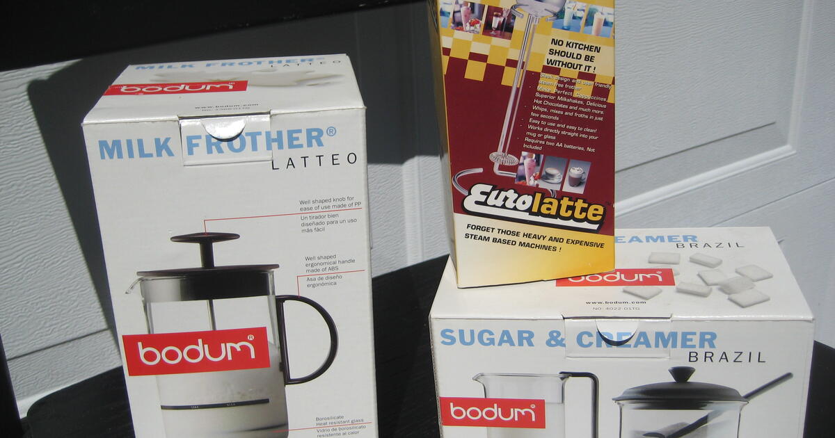 Brand New/still in Box Cream +Sugar set plus Milk Frothier for yr ...