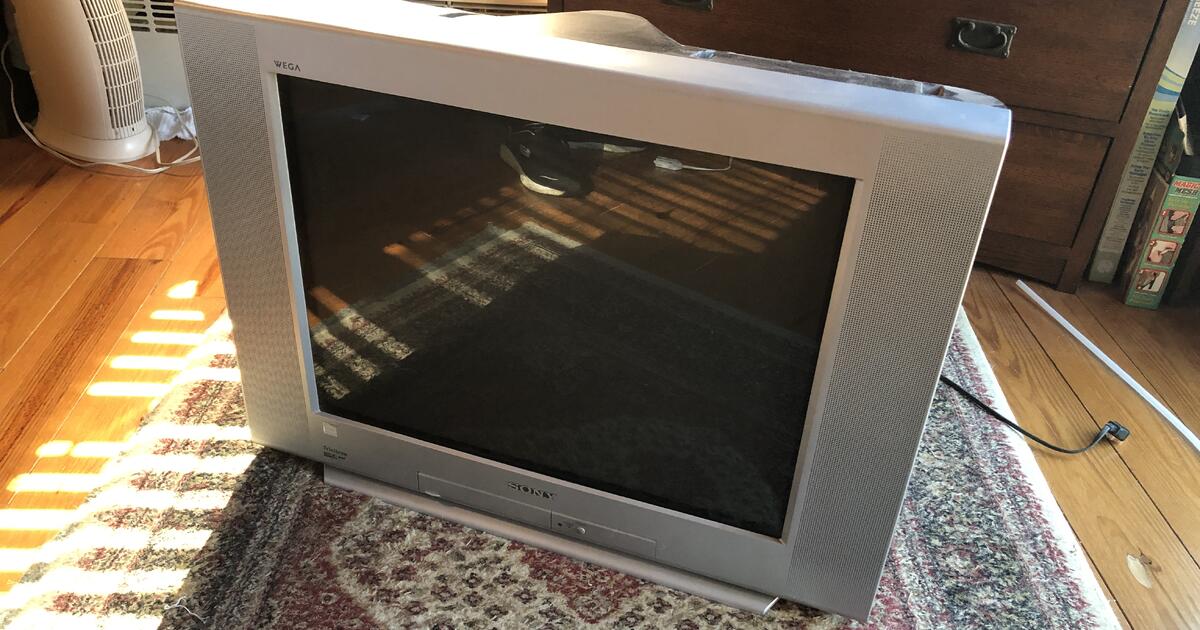 SONY 27" WEGA Trinitron TV (tube) for Free in Wake Forest, NC | For ...