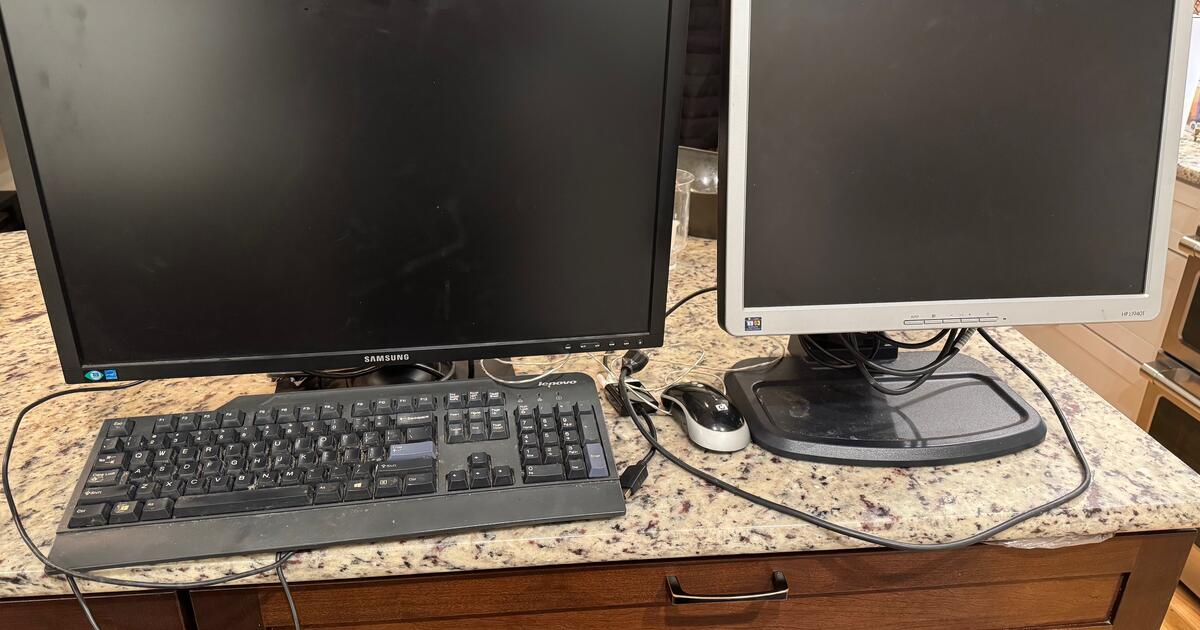 Samsung and HP Monitors with Keyboard and Mouse for Free in Ann Arbor ...