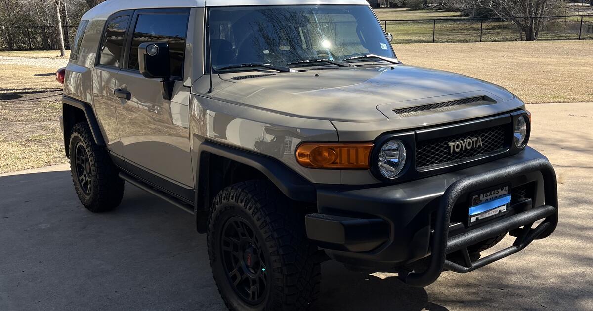2014 FJ Cruiser for Free in Keller, TX | For Sale & Free — Nextdoor