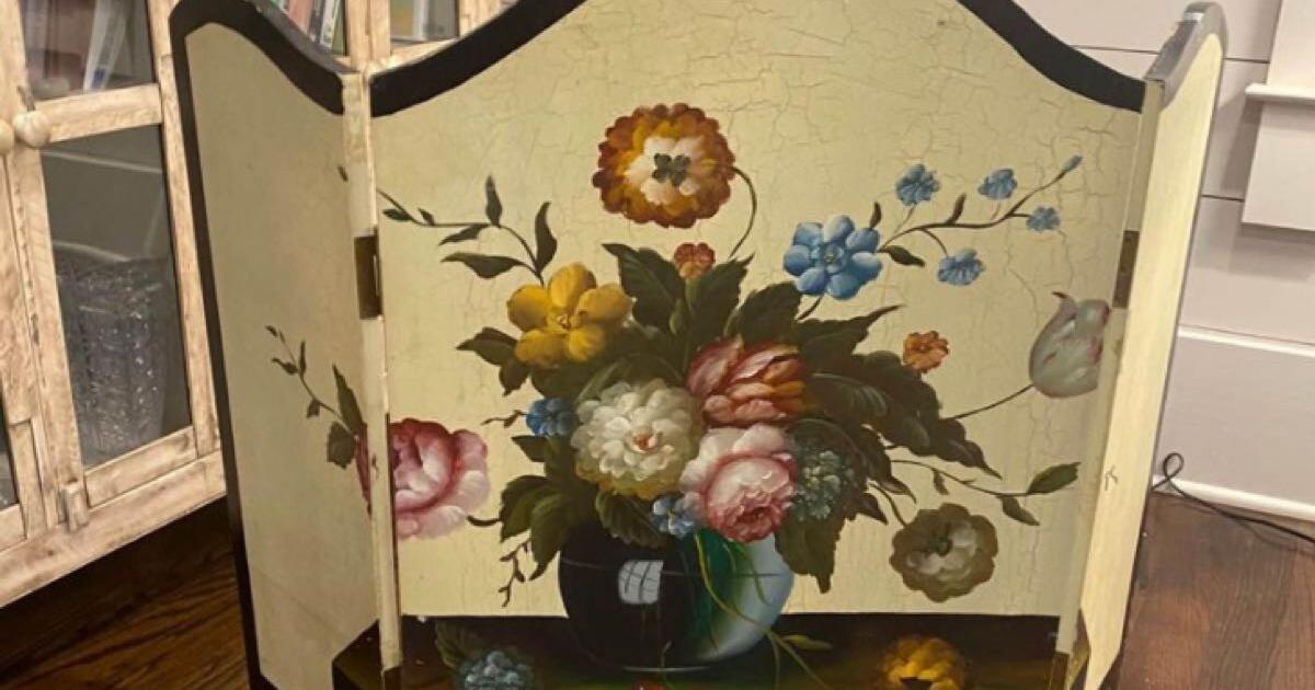 Painted fire screen for $25 in Norcross, GA | For Sale & Free — Nextdoor